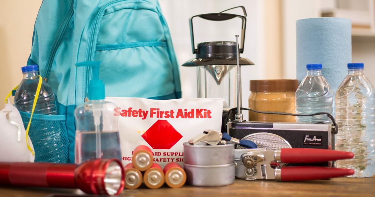 How to prepare a grab-and-go bag: Essential 72-Hour emergency kit ...
