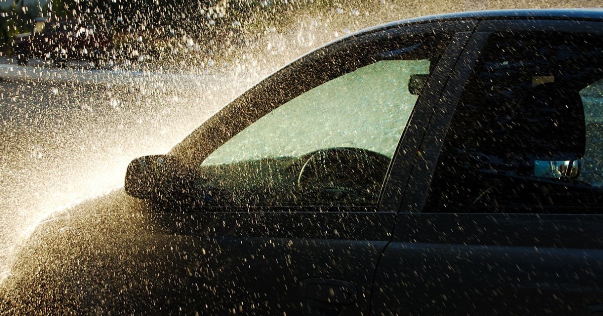 How to protect roof from hail: Essential tips for house and car | Aviva ...